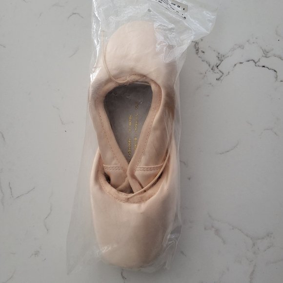 Bloch | Shoes | Block European Balance Pointe Shoes | Poshmark